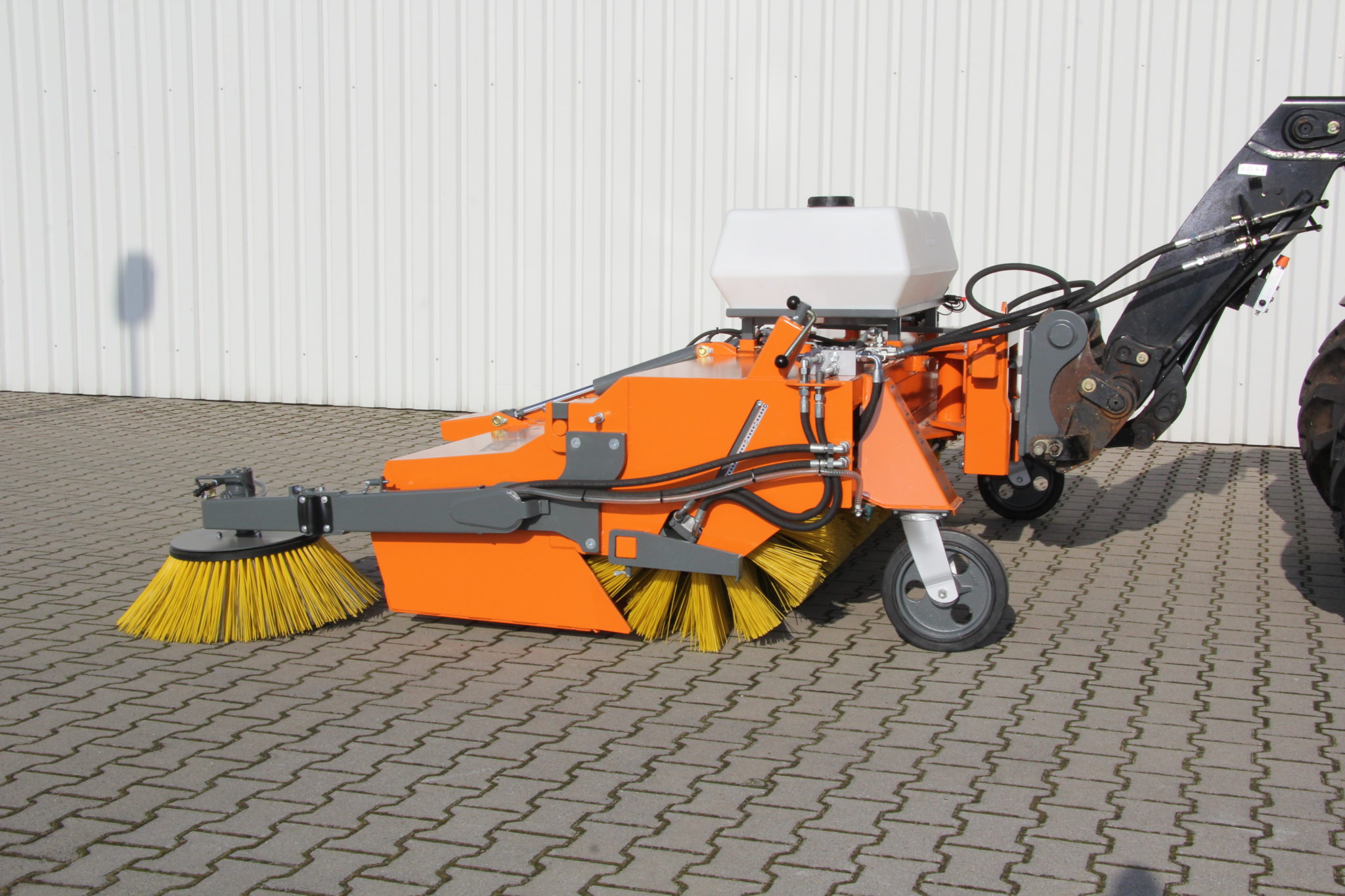 Bema 75 dual power master, balayeuse pour chantier, balayeuse ...