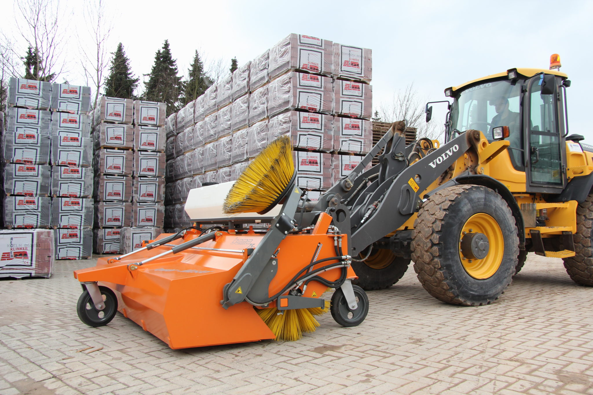 Bema 75 dual power master, balayeuse pour chantier, balayeuse ...