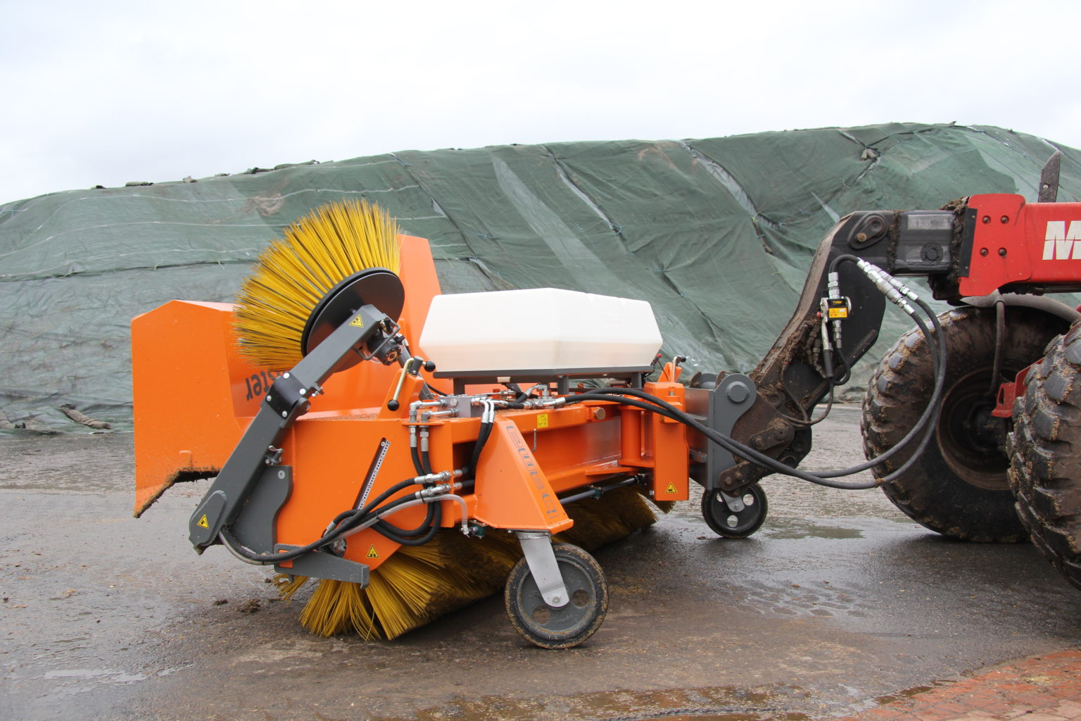 Bema 75 dual power master, balayeuse pour chantier, balayeuse ...